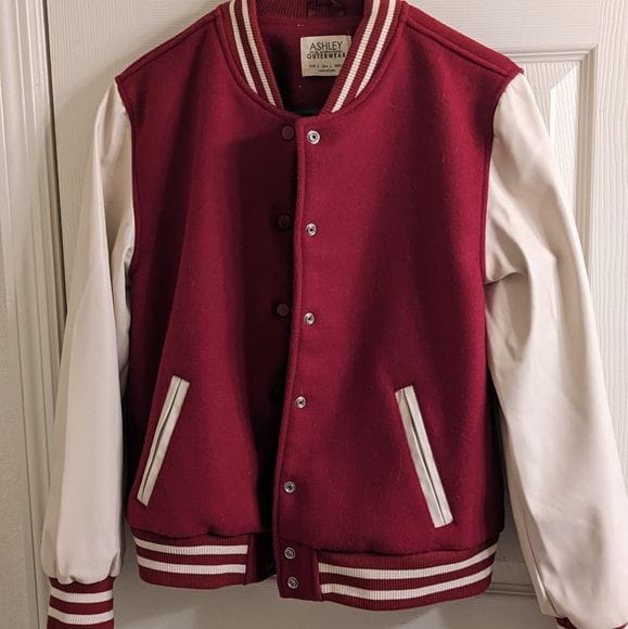 MAROON BASEBALL JACKET – Shirtistan